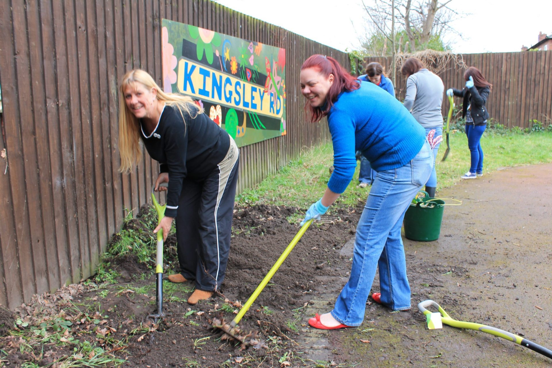 Community mural unveiled | Salix Homes